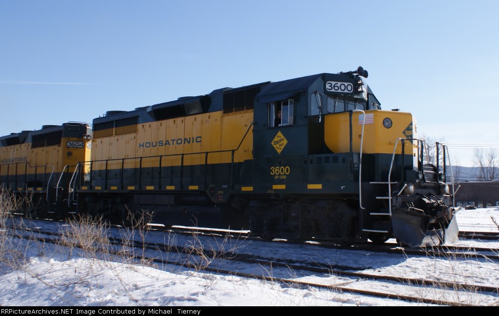 Housatonic GP35R 3600 & GP35 3604 at Pittsfield Ma switching the interchange